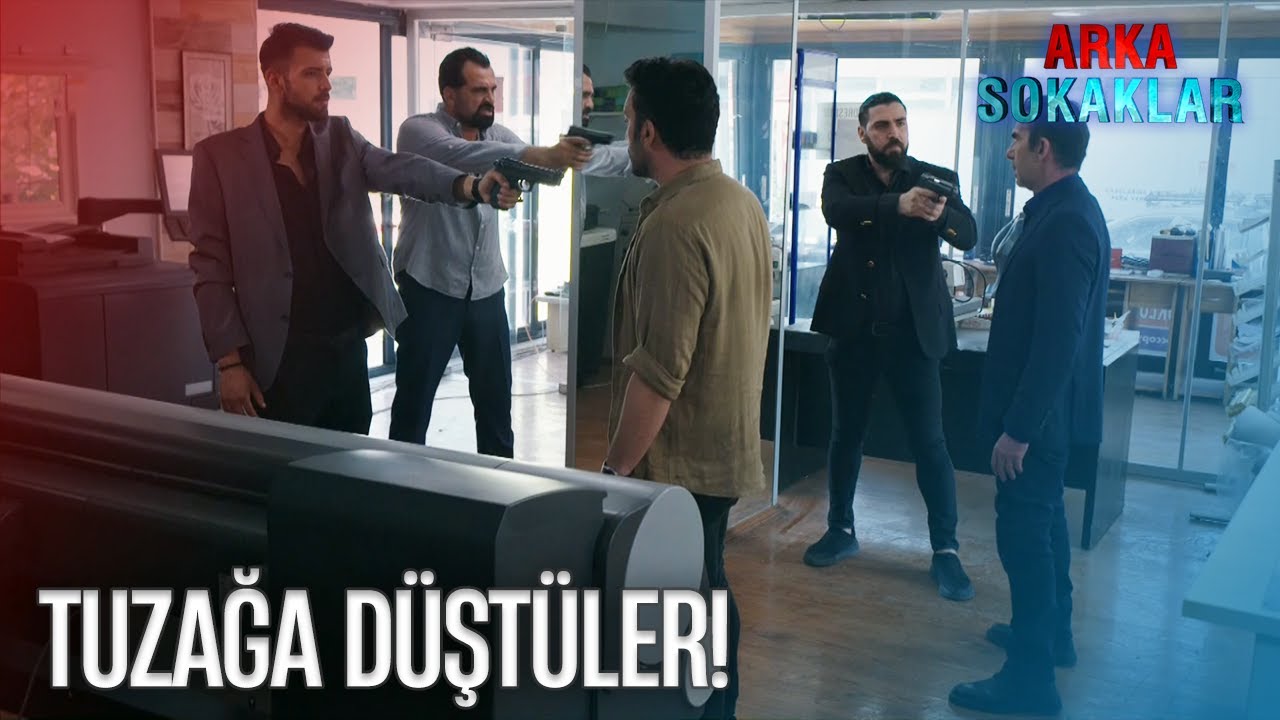 Engin İle Hakan'a Eğlence Çıktı! | Arka Sokaklar 640. Bölüm ...