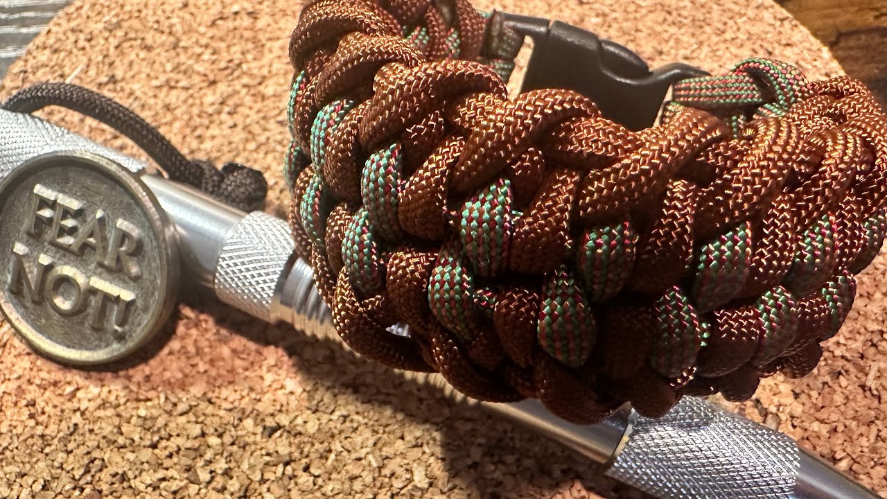 Paracord Scorpion King Bracelet - YouTube