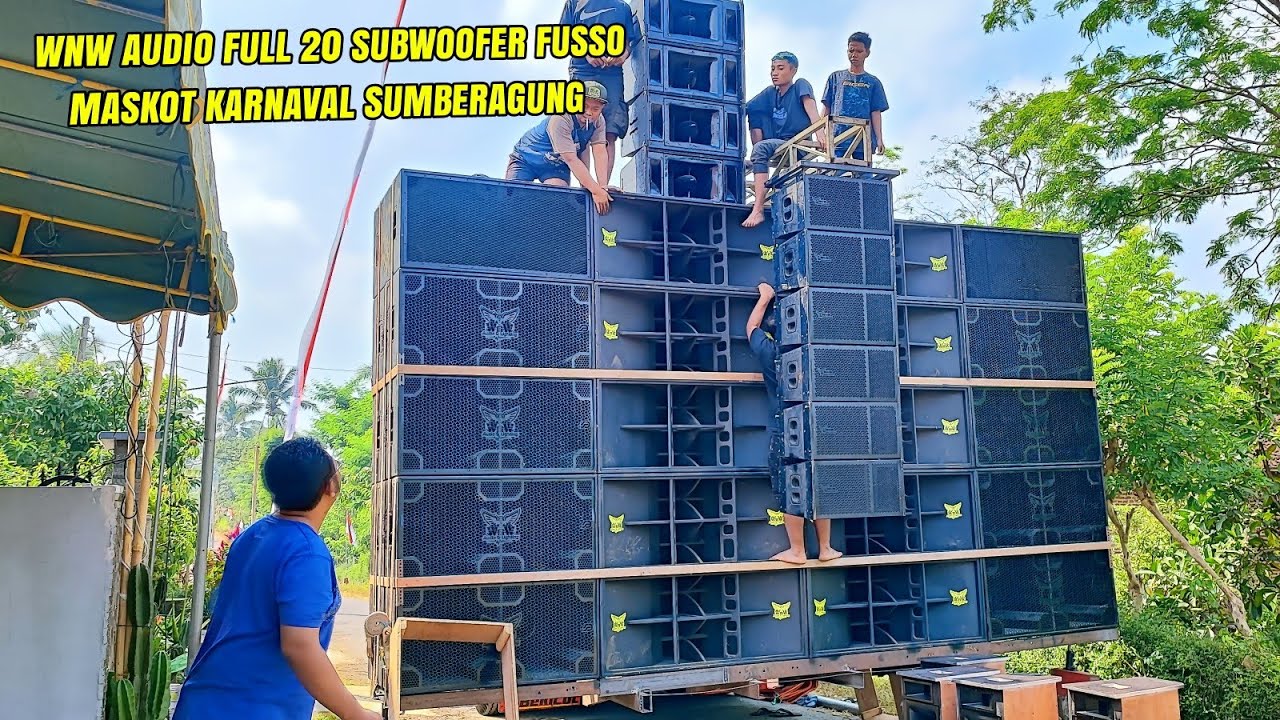 Loading full fusso 20 subwoofer WNW audio maskot karnaval sumberagung ...