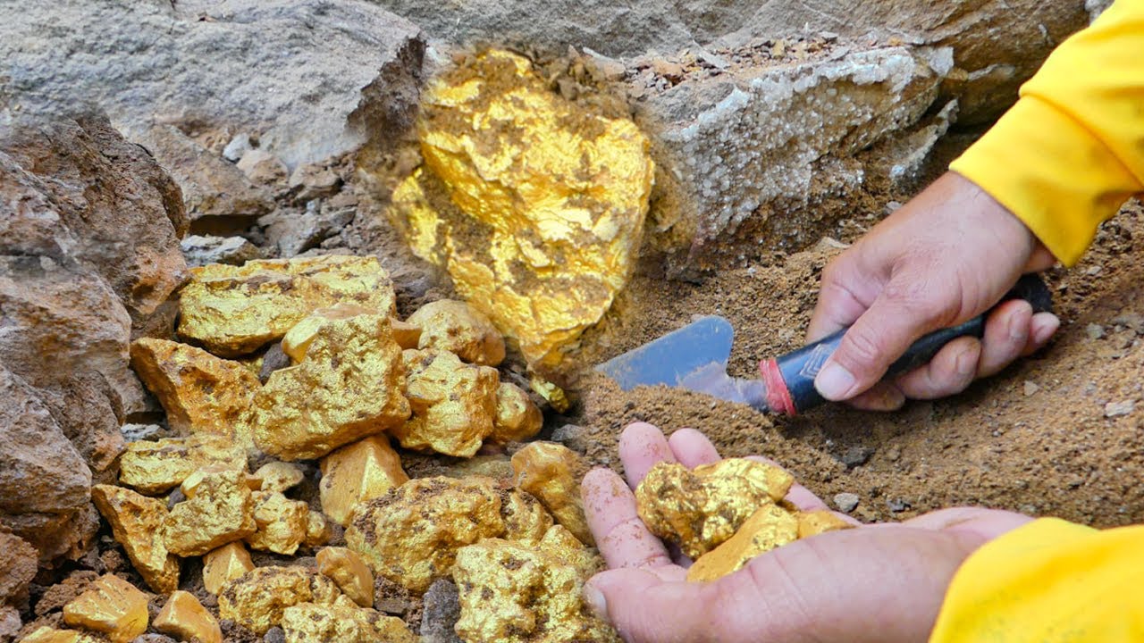 Gold Hunting! Mining for Diamond and Gold Nuggets at Mountain worth ...