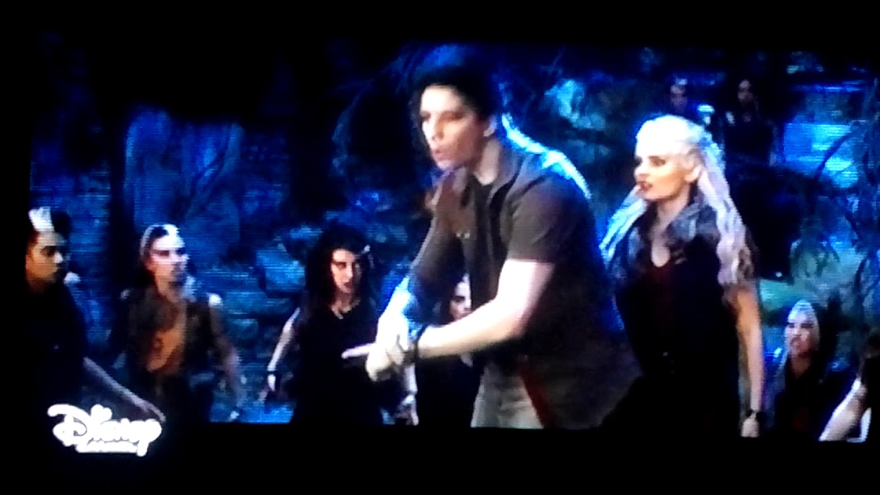 Zed fights the werewolves (clip from Zombies 2) - YouTube