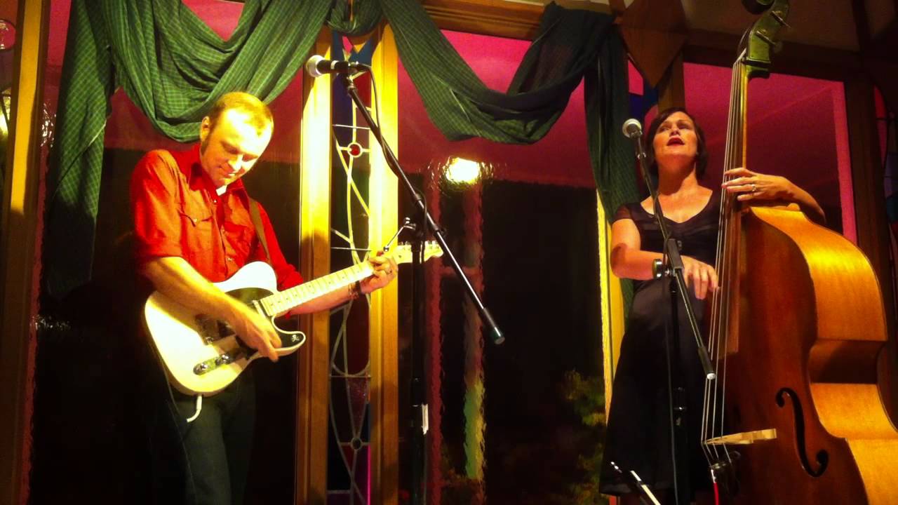 Doug and Telisha Williams - Graveyard Train (2011) - YouTube