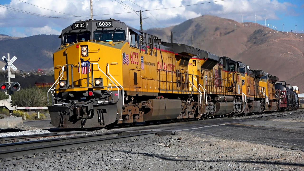 Long Haul: Massive Freight Trains Across the USA 4K - YouTube