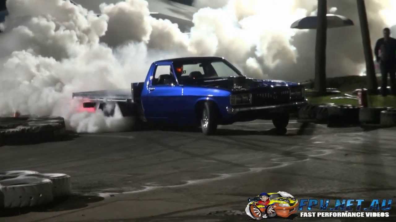 AHQ355 V8 HOLDEN UTE BURNOUT AT FASTLANE OFF THE STREETS 18.4.2013 ...