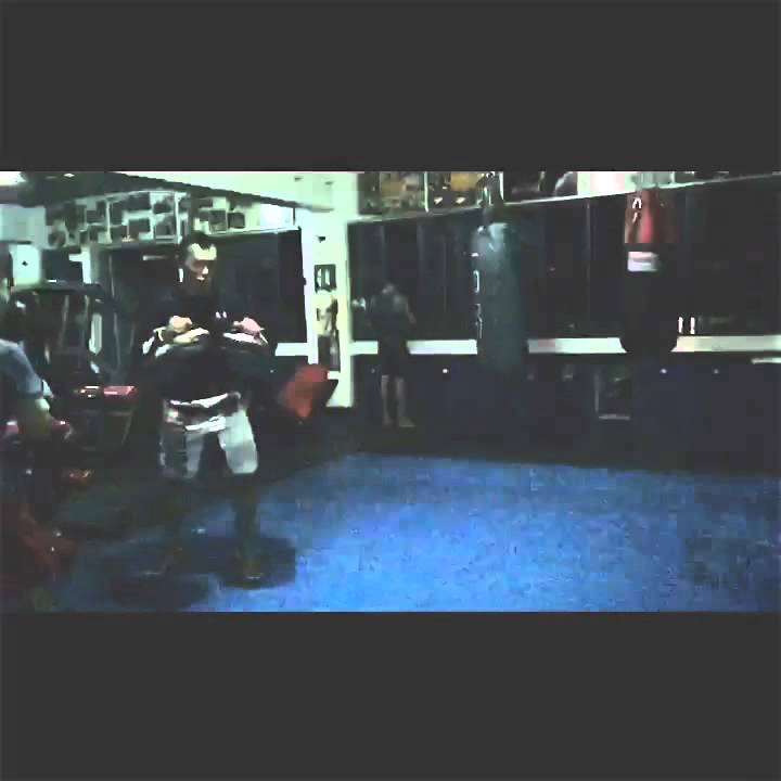 Jump punch - YouTube