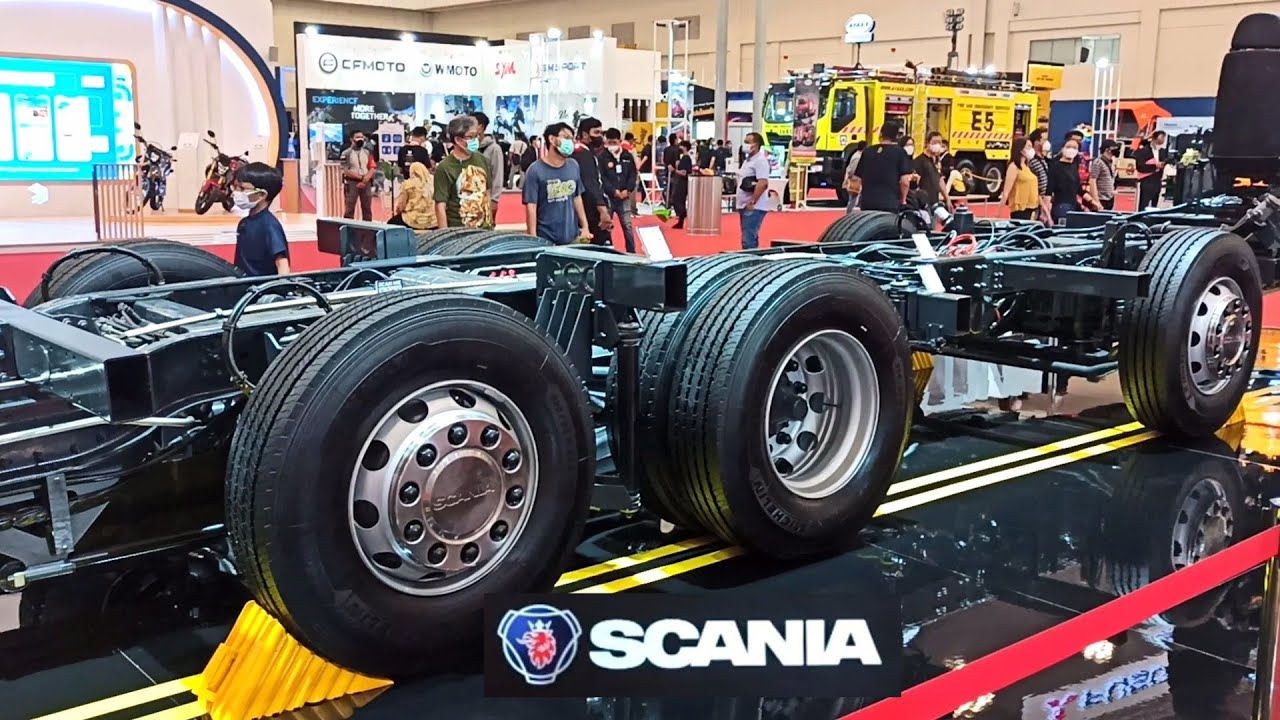 Chassis bus scania K410iB pameran giias bsd - YouTube