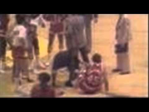 kermit washington rudy tomjanovich - YouTube