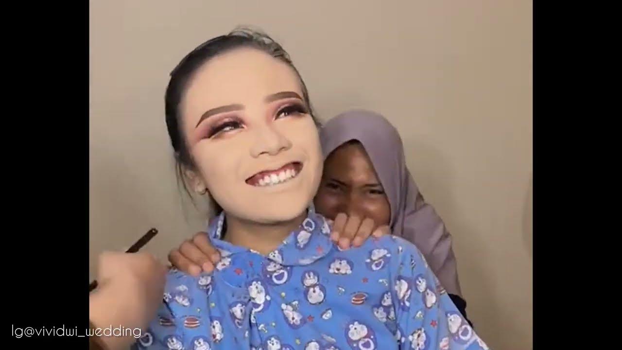 PROSES MAKEUP DAN HIJAB PERNIKAHAN ADAT SOLO PUTRI HIJAB SIMPLE - YouTube
