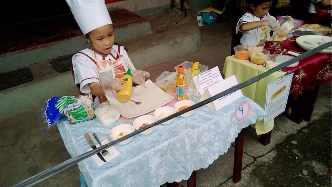 Sandwich Making Contest - YouTube