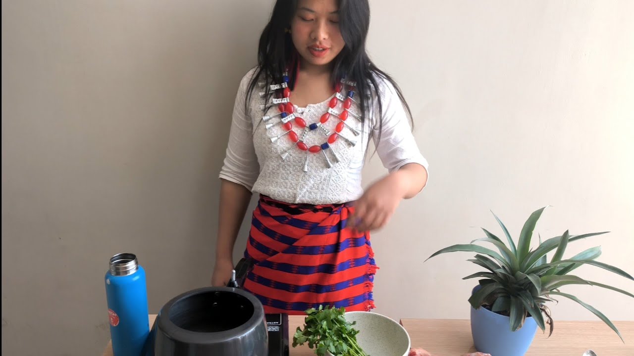 cooking amsu/amersu ao naga dish( chicken and rice flour dish) - YouTube