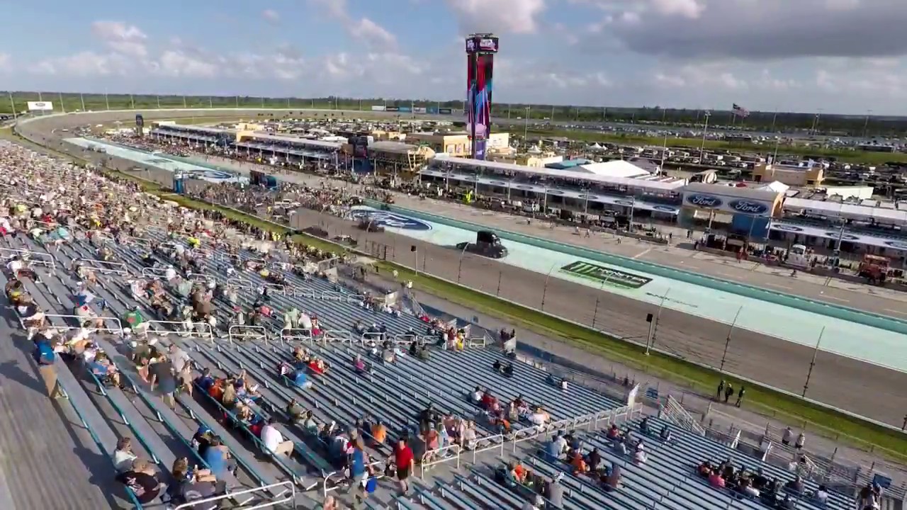 NASCAR Pre-Race Time Lapse - YouTube
