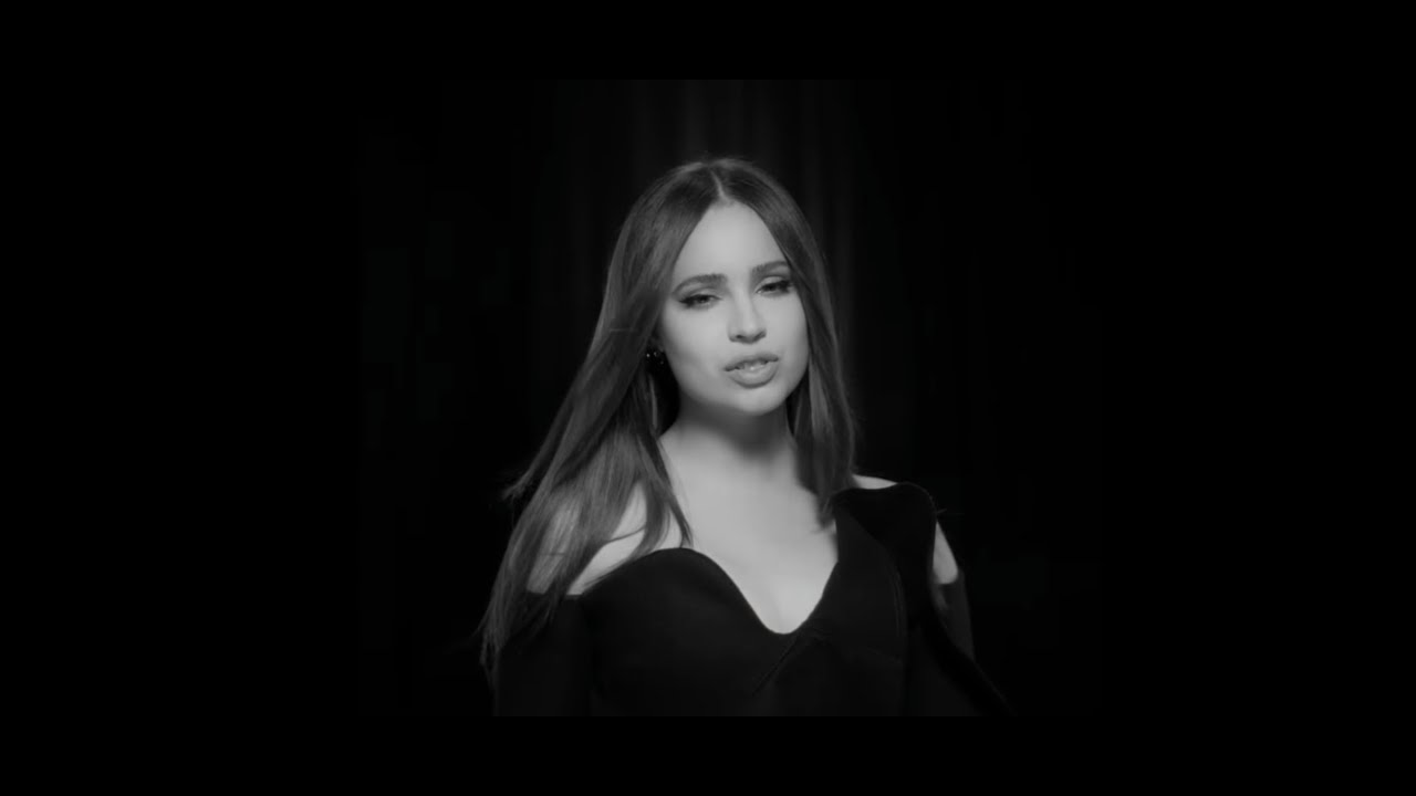 She's pretty inside n out..alwys pretty alwys young @sofiacarson - YouTube