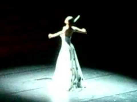 Yang Li Ping performing @ HH China TIMES - YouTube