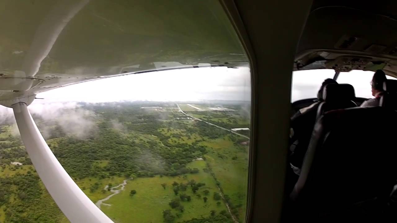 Flying Sansa Air from San José to Liberia in Costa Rica - YouTube