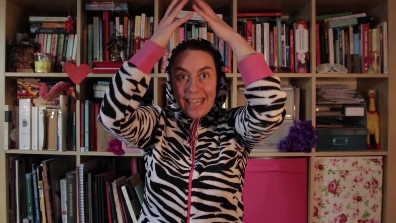 Holly Stoppit's Clown Workouts: Laughter Yoga - YouTube