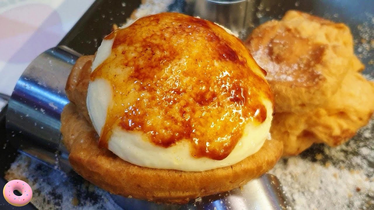 Amazing Huge Caramel cream puff - Taiwan Taizhong Night market street ...