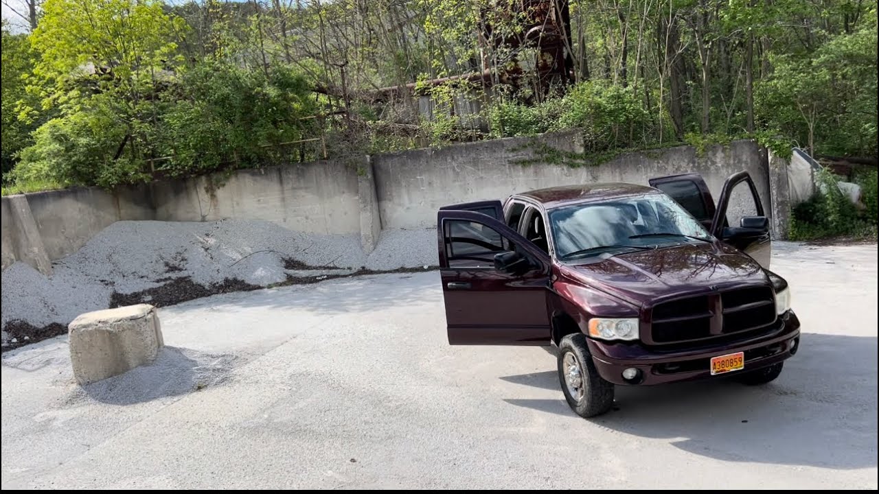 Cleanest stock 3rd gen cummins #3gg #cummins #3rdgencummins - YouTube