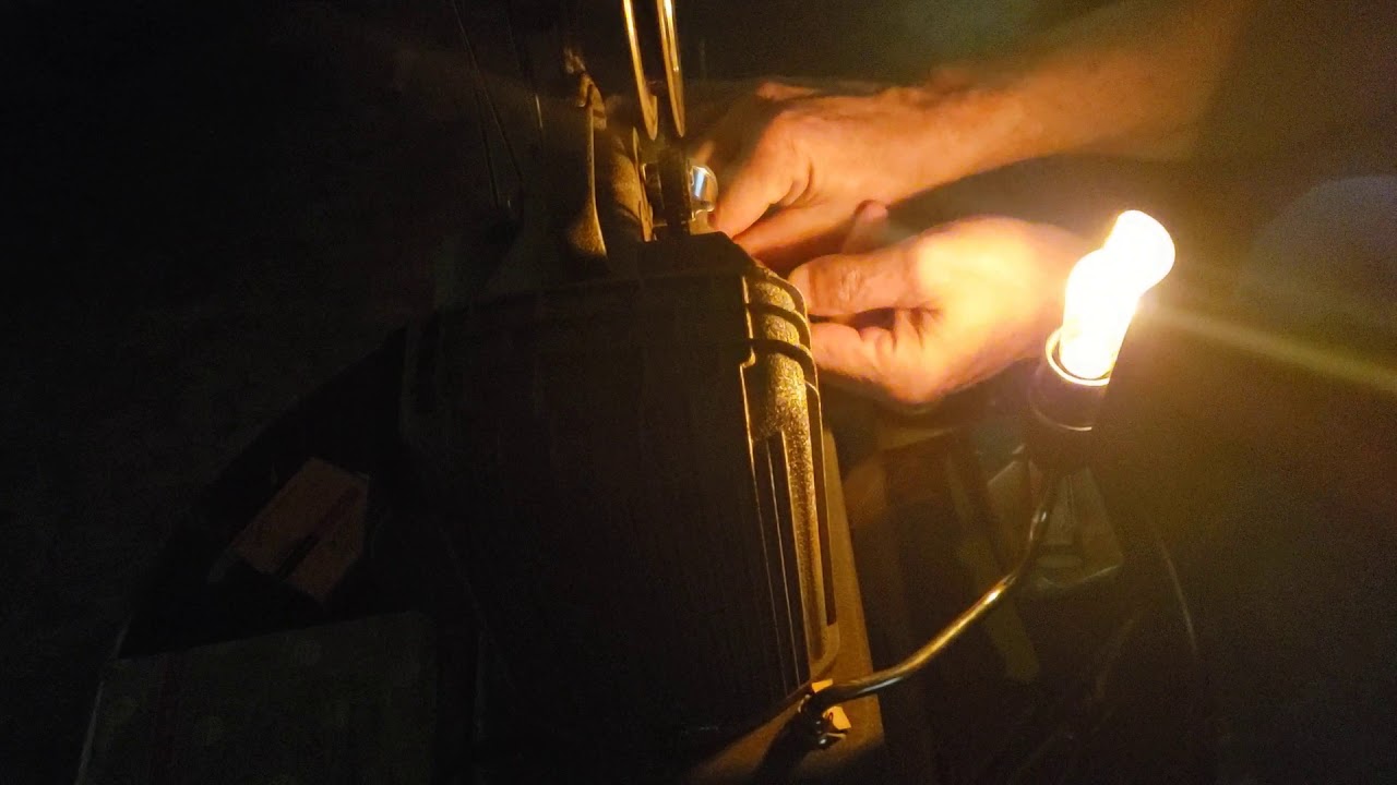 1950's Nizo Lucia Model 2 projector In Action - YouTube