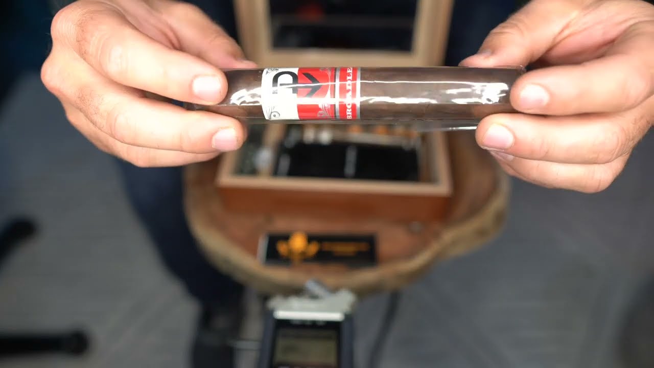 ASMR - Cigars In The Humidor - Super Chill - YouTube