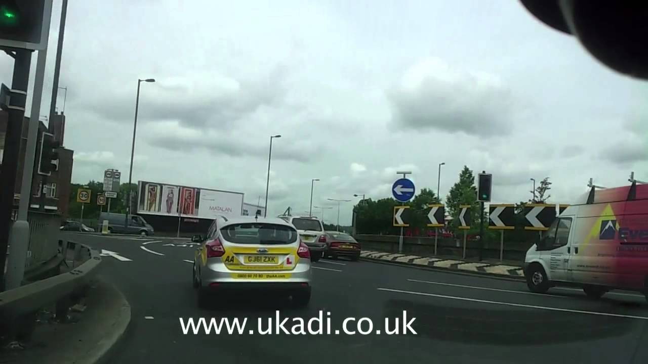 Lane Discipline Multi-Lane Roundabouts - YouTube