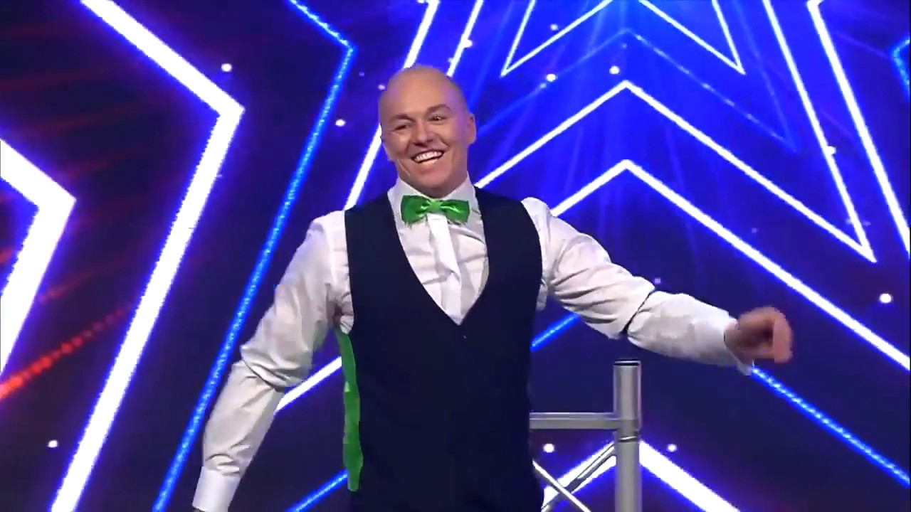 Jimmy Enoch - Glass Balance - Danmark har talent - YouTube