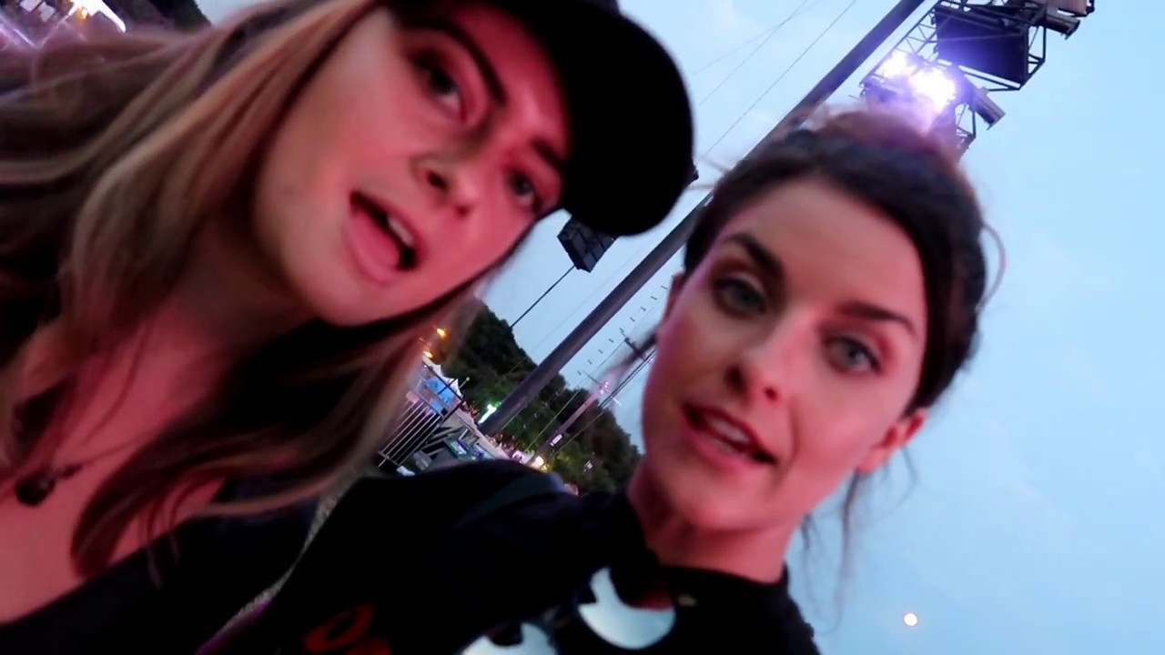 Lollapalooza - Out of My Element - YouTube