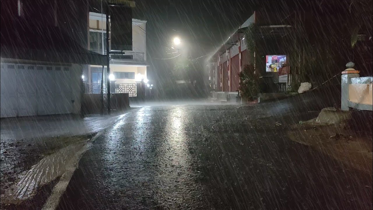 Super heavy rain and storm at night, walking in super heavy rain 3 hour ...