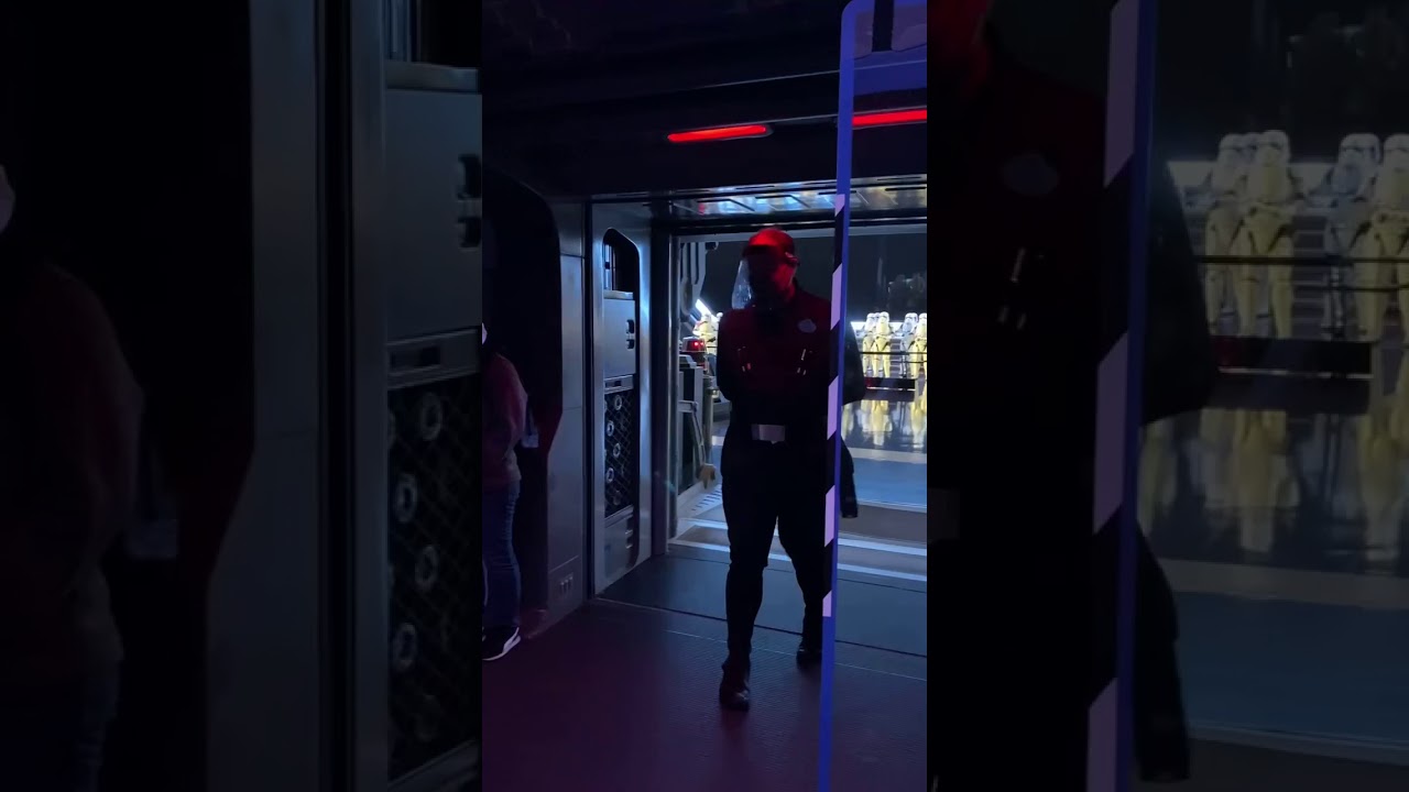 Star Wars: Rise of the Resistance - Intersystem Transport Ship ...