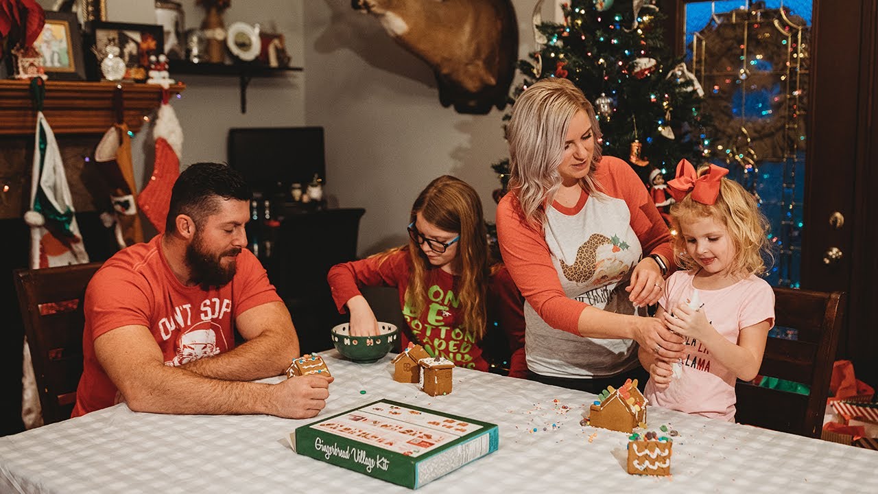 Sanders 2019 Christmas Video - YouTube