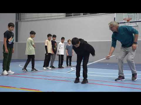 İlkokullar Fiziksel Etkinlik Yarışmaları - Çift Ayak Atlama Oyunu