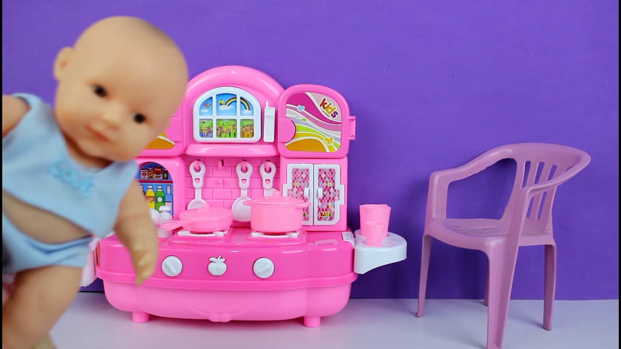 Baby doll kitchen food cooking play baby Doli house - YouTube