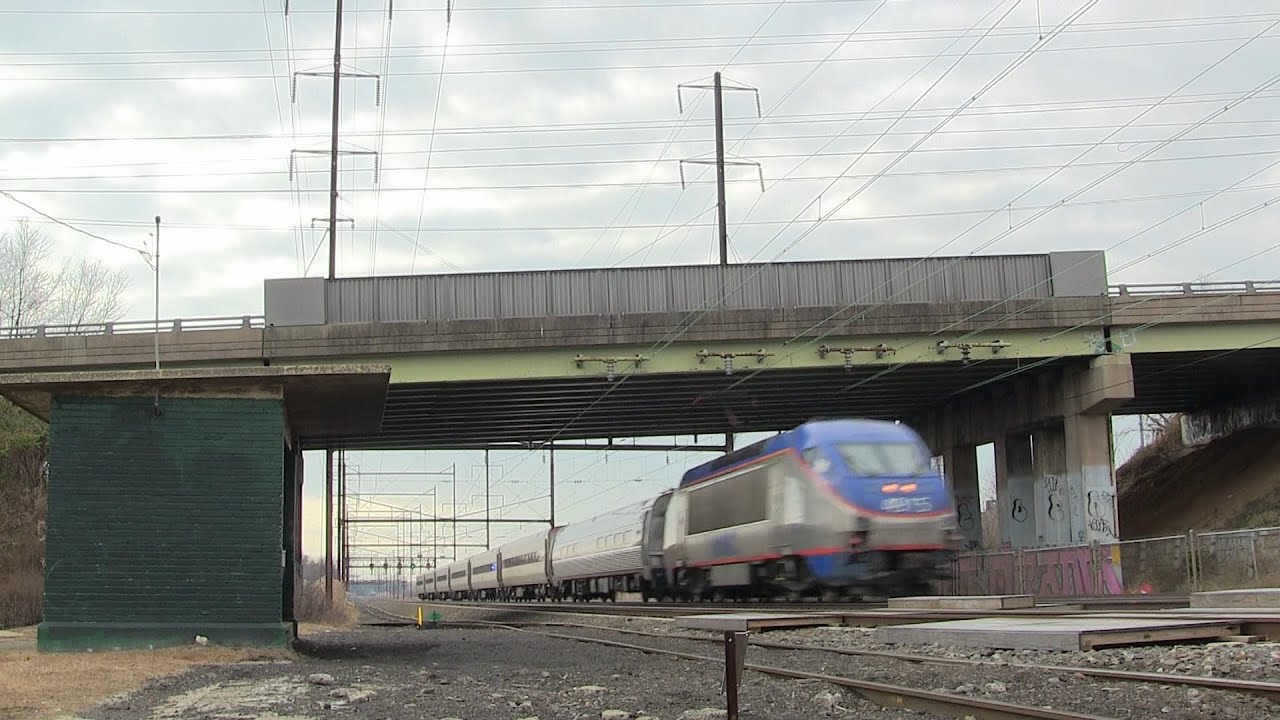 MARC/Amtrak Holiday Extras @ Eddington SEPTA Station (NEC) - YouTube