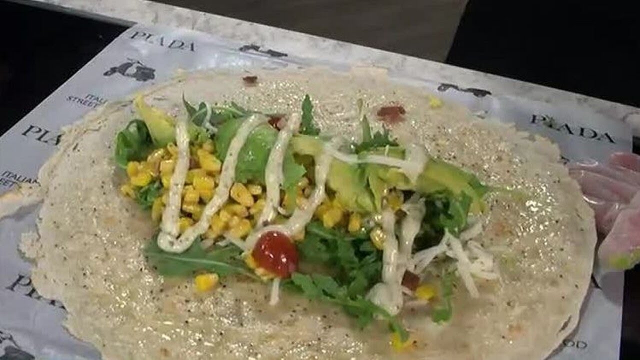 Making Piadas With Piada Italian Street Food - YouTube