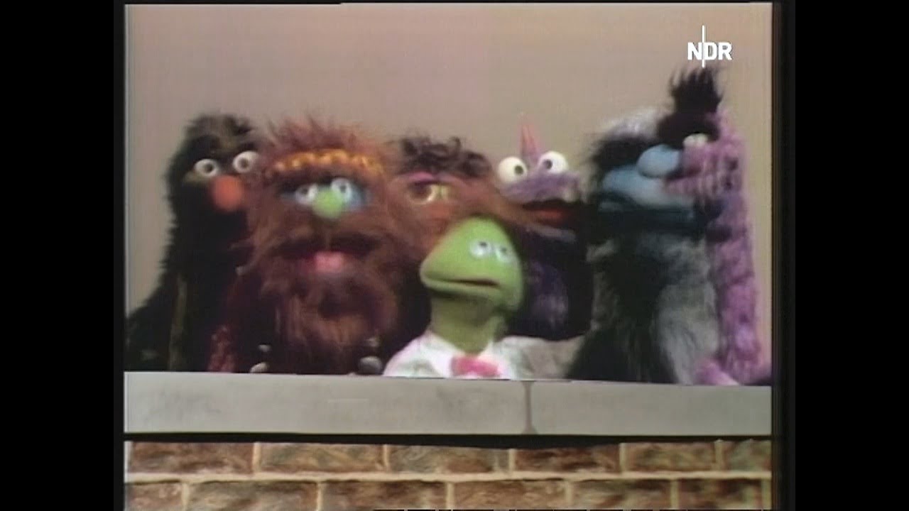 Classic Sesame Street - Seven Days (German) - YouTube