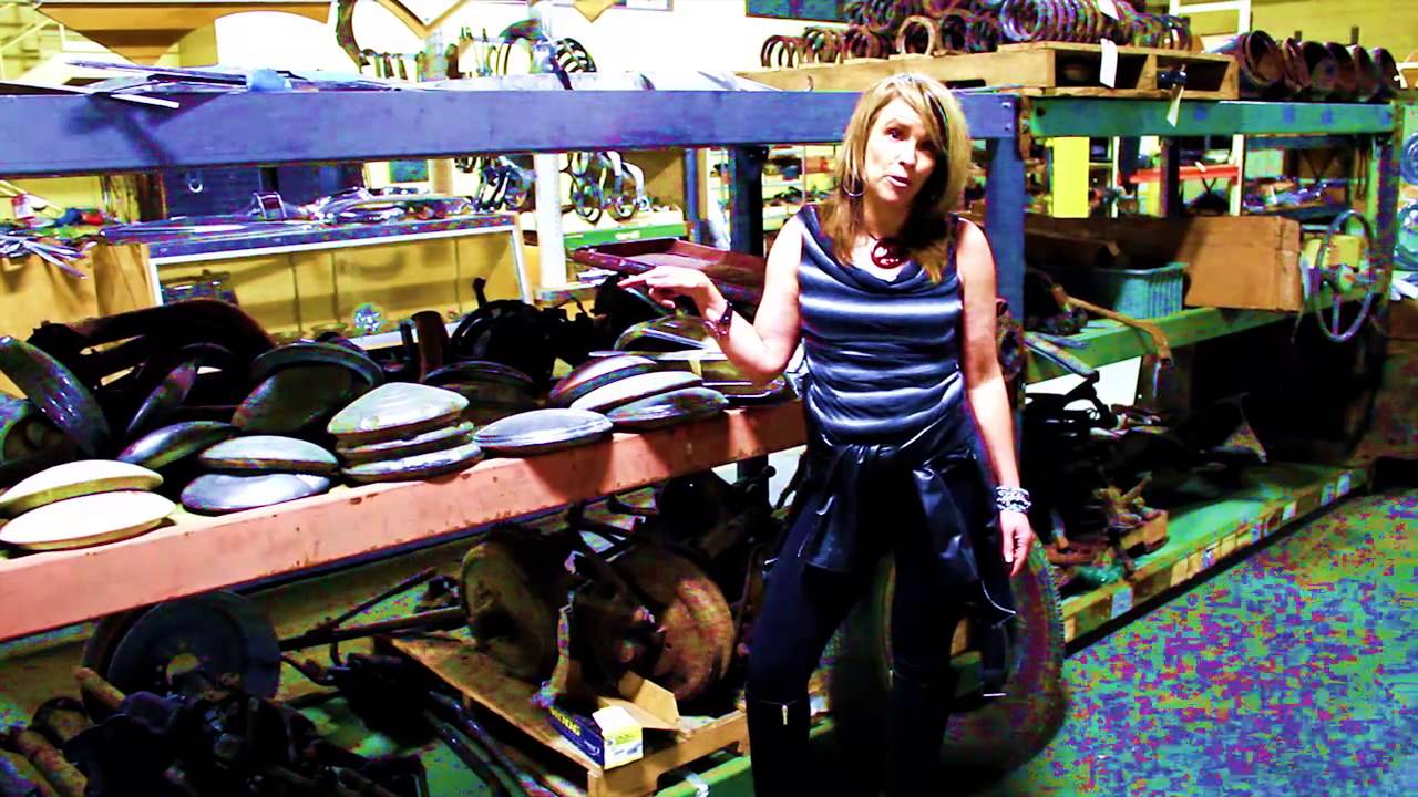 Amy Wickes Passmore's first book "From Privilege to Prison" - YouTube