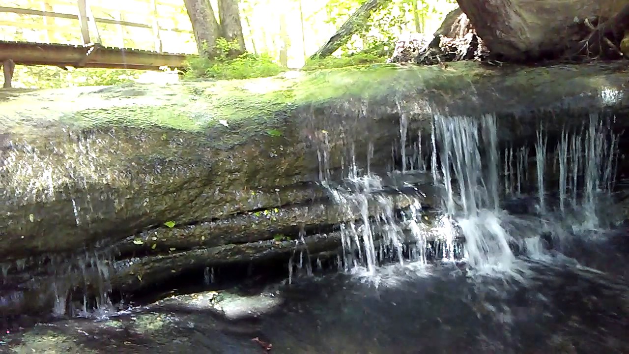 Small Waterfall on the Lick Falls Loop, Grayson Lake KY - YouTube