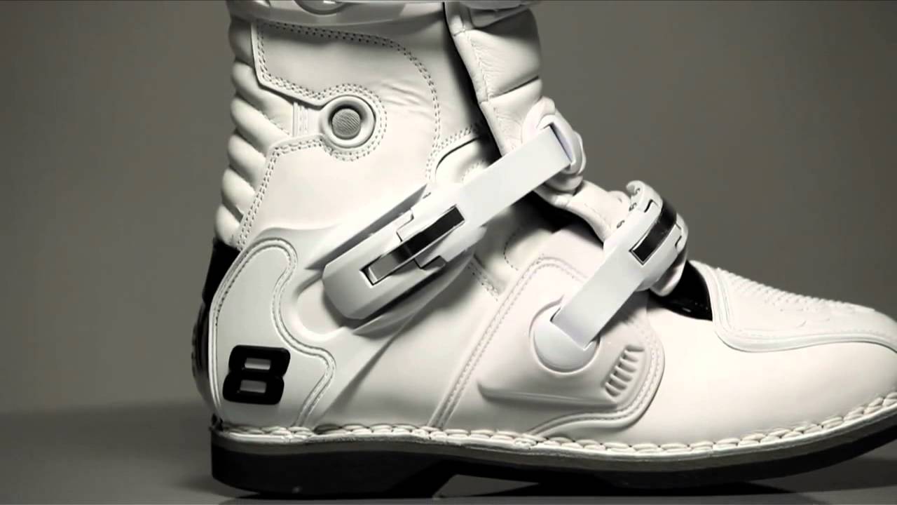 Alpinestars Tech 8 Boots review at BurnOutItaly.com - YouTube