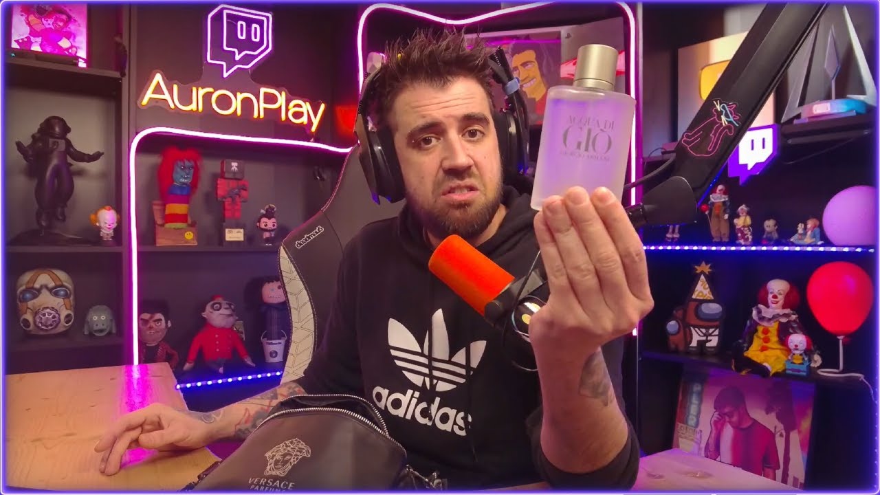 😱 AURON ENSEÑA los PERFUMES que se COMPRO 😨*ÉPICO* - YouTube