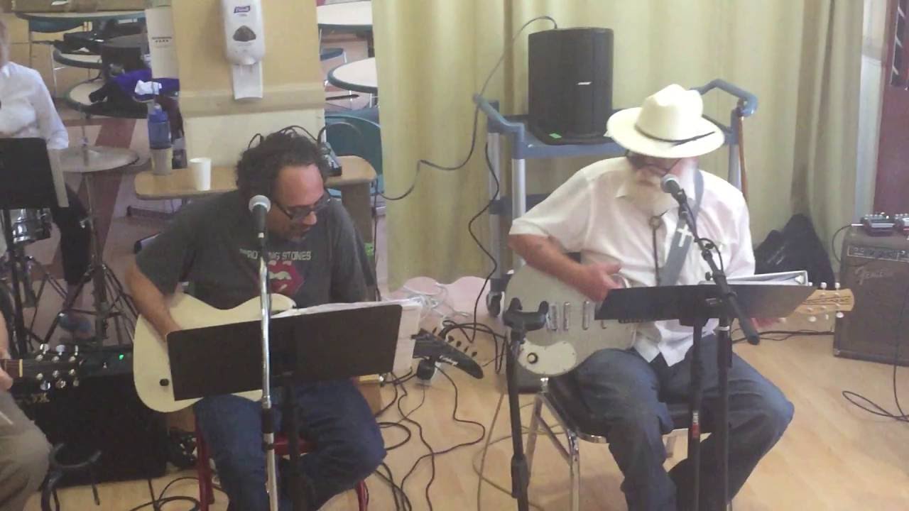 Pinto Bennett & The Fort Street Band "I'll Fly Away" - YouTube