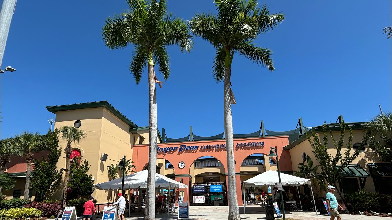Jumping in Jupiter - Cardinals & Marlins Spring Training- Roger Dean ...