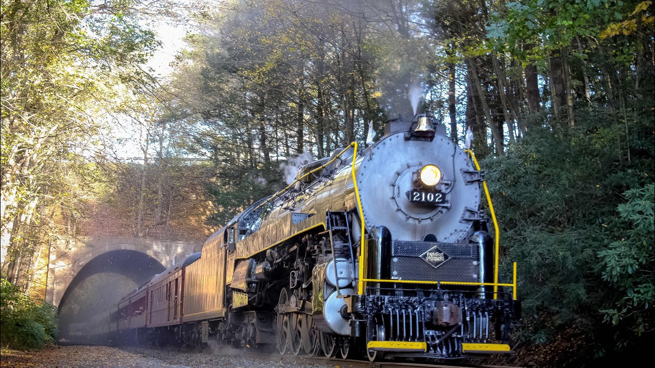 Reading & Northern Railroad: Fall Foliage Excursion - YouTube