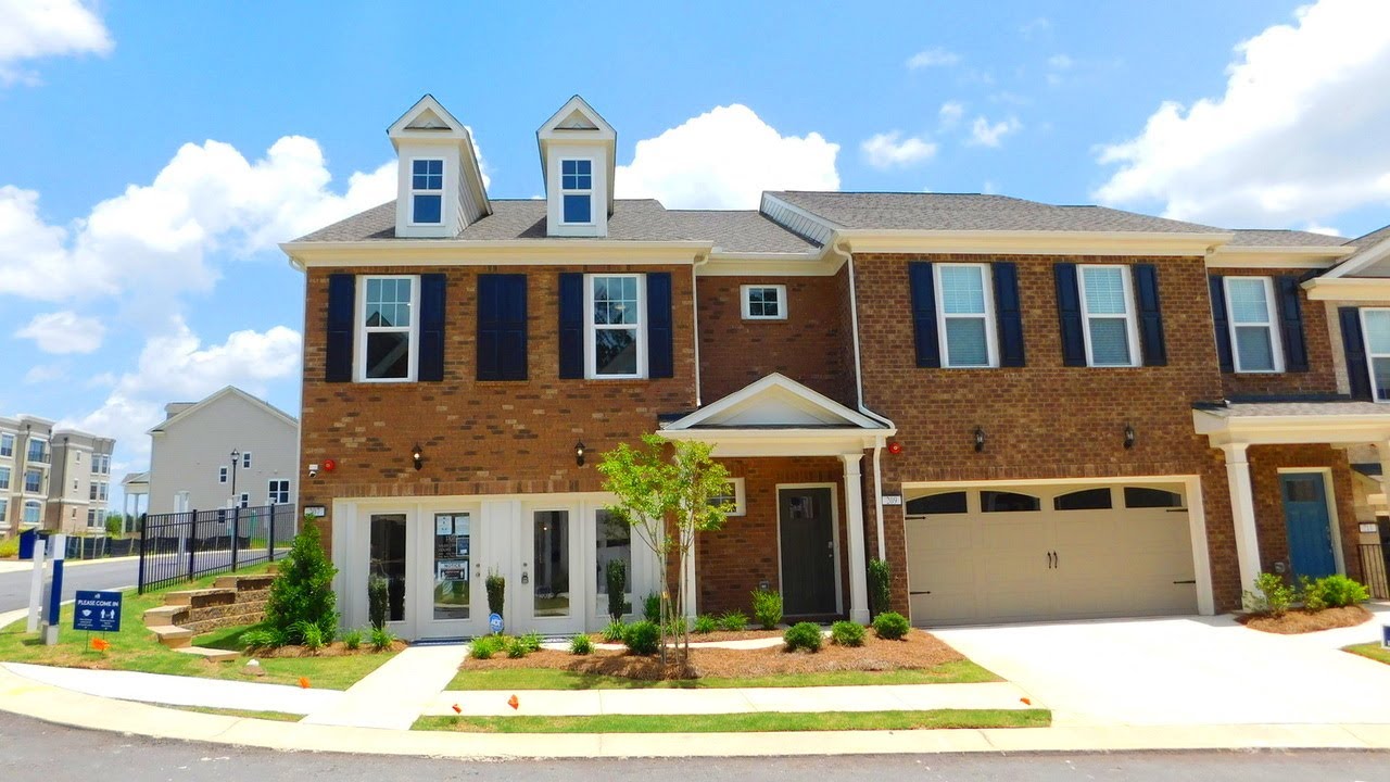 INSIDE A DECORATED MODEL TOWNHOME N. OF ATLANTA - YouTube