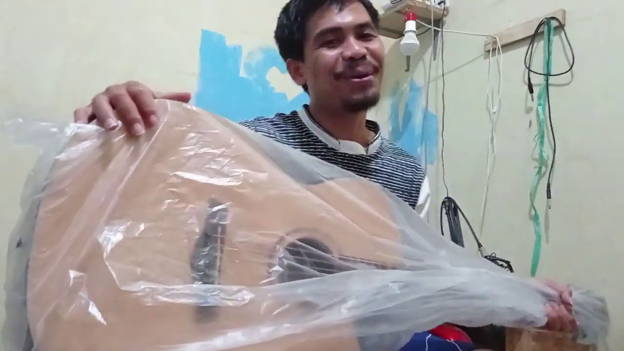 UNBOXING GITAR AKUSTIK ELEKTRIK MANDALIKA (PRODUK NASIONAL RASA ...