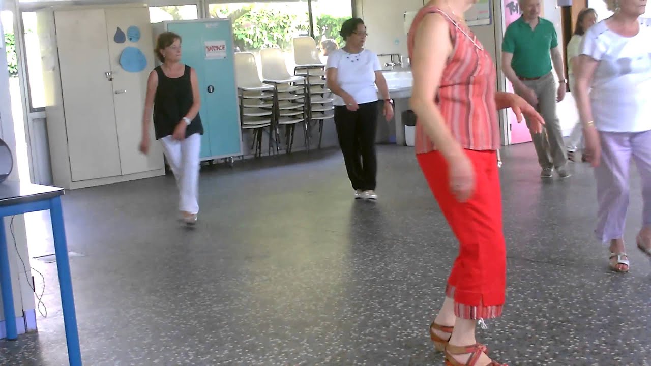 VALSE LENTE - YouTube