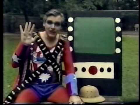 Commander USA at Terry Lou Zoo - YouTube