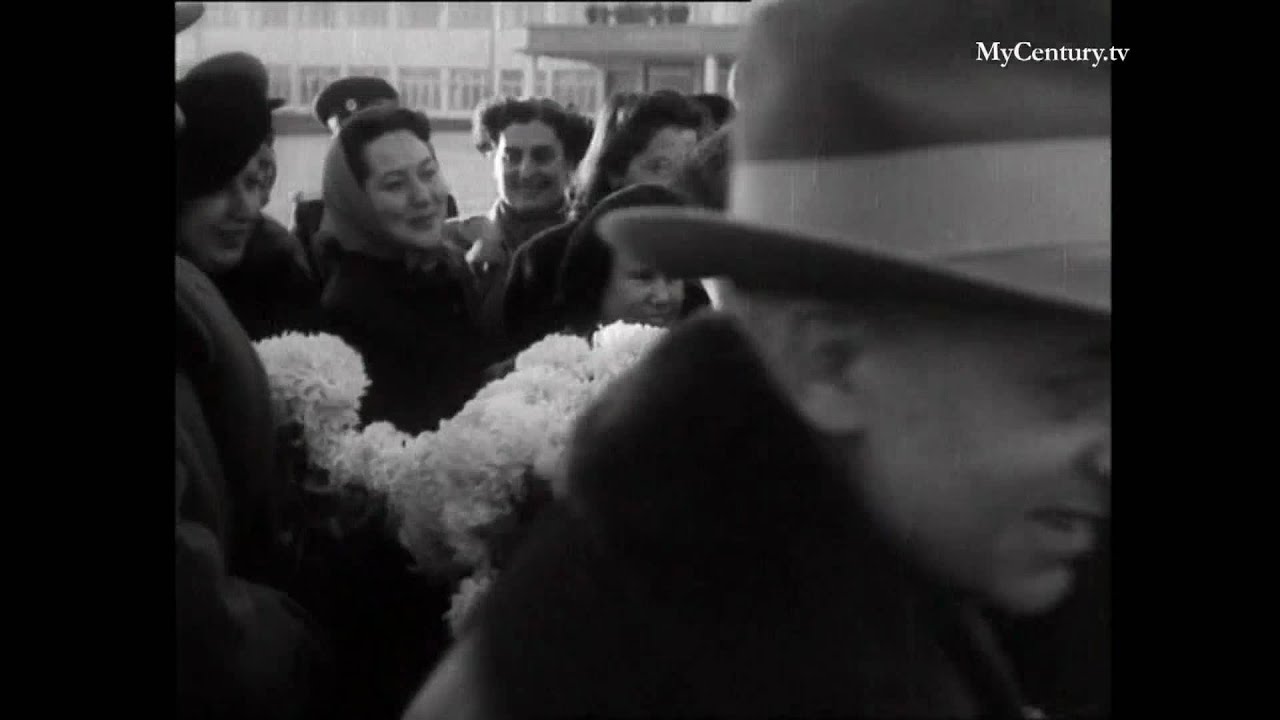 "Peace Fighters" - "Борци за мир», 1950 - YouTube