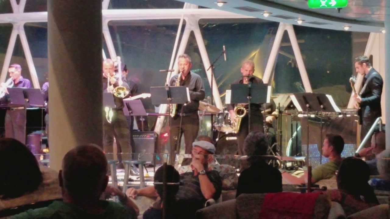 Oasis Orchestra Dazzles Night Club - YouTube