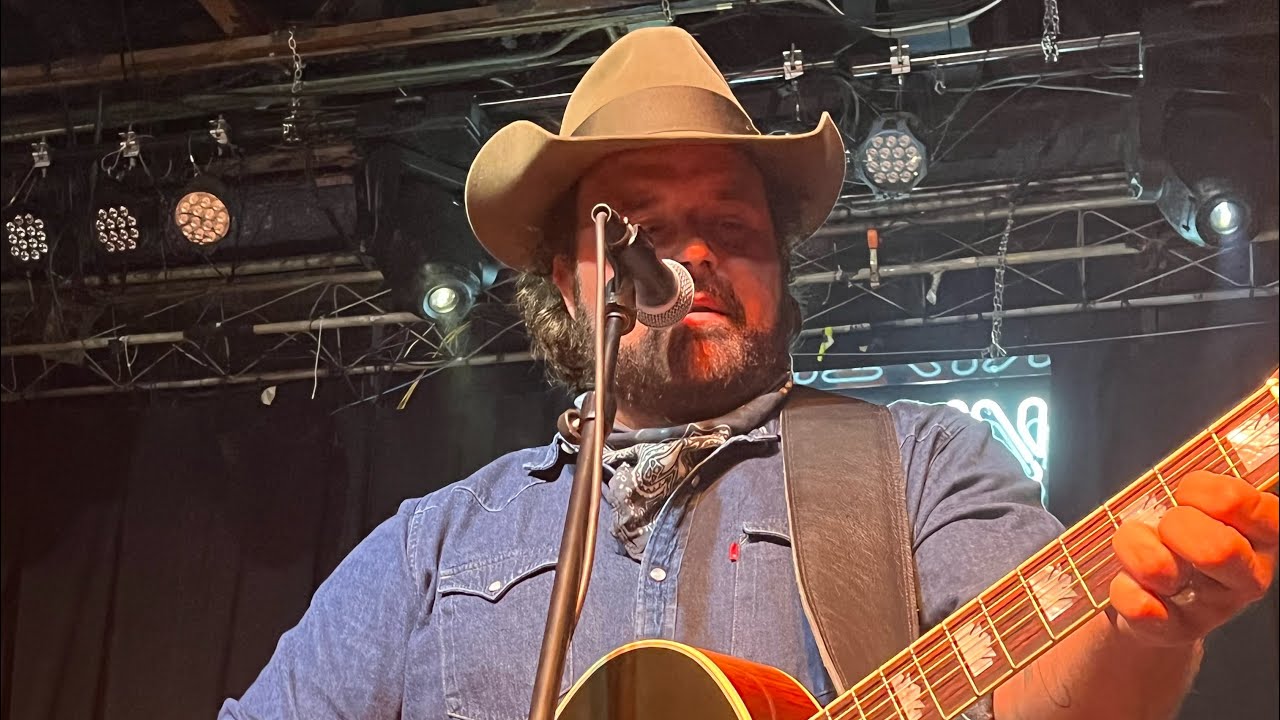 Randy Houser - “Outlaw Bit Done Got Out of Hand” @ HTE Exit/In ...