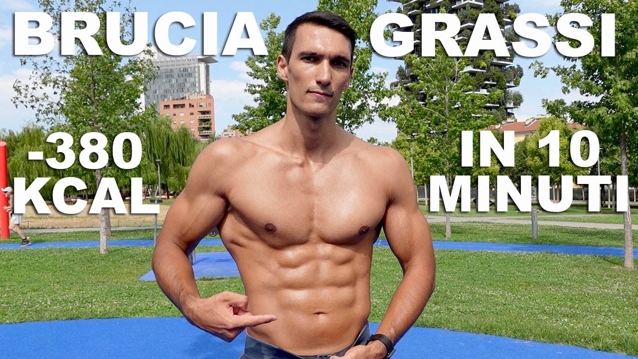 CIRCUITO BRUCIA GRASSI IN 10 MINUTI! BRUCIA GRASSI IN CASA E SENZA L ...