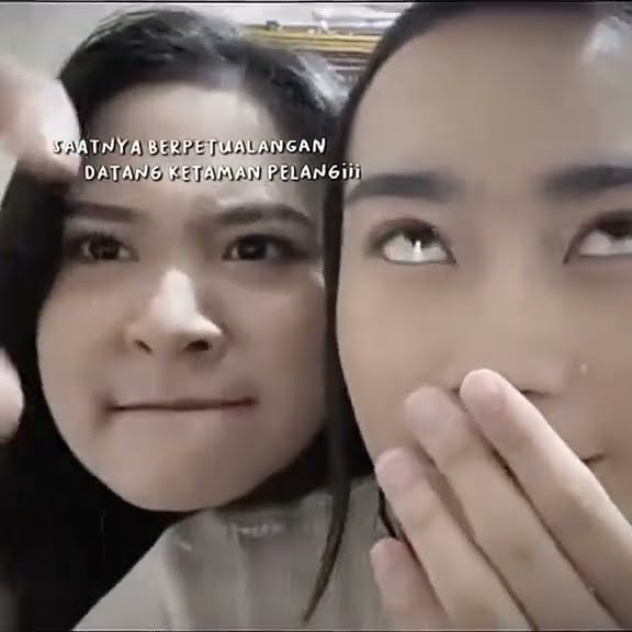 Zee JKT48 dan Freya JKT48 - YouTube